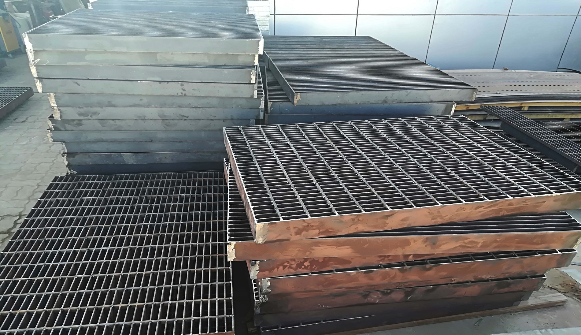 Steel Grating - Emerald Steel Industries Steel Grating